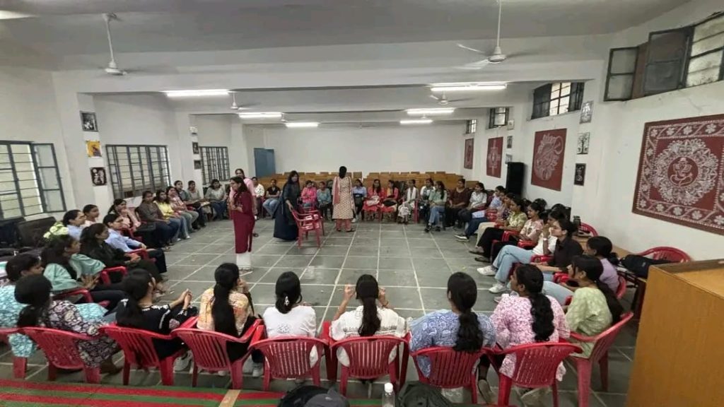 Guru Nanak Girls' P.G. College | Guru Nanak Girls College | Best ...
